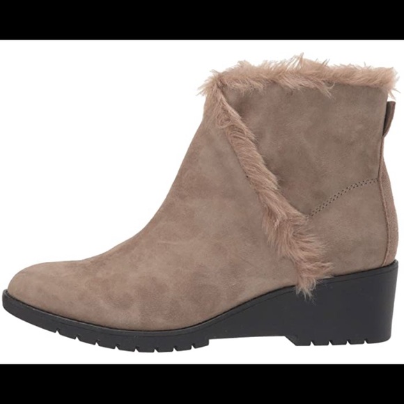 me too | Shoes | Adam Tucker Me Too Booties | Poshmark